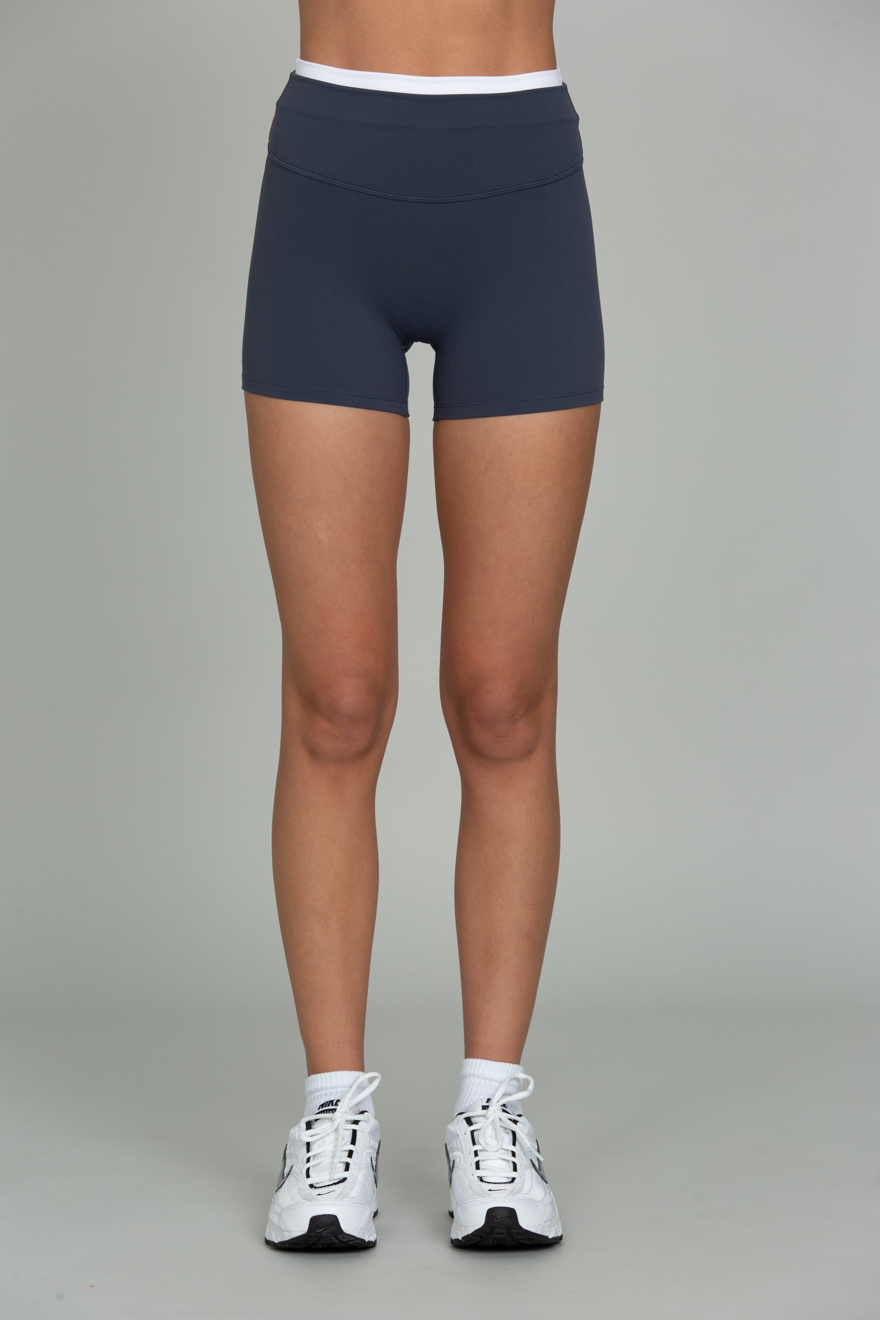 Shorts – Gold Hinge